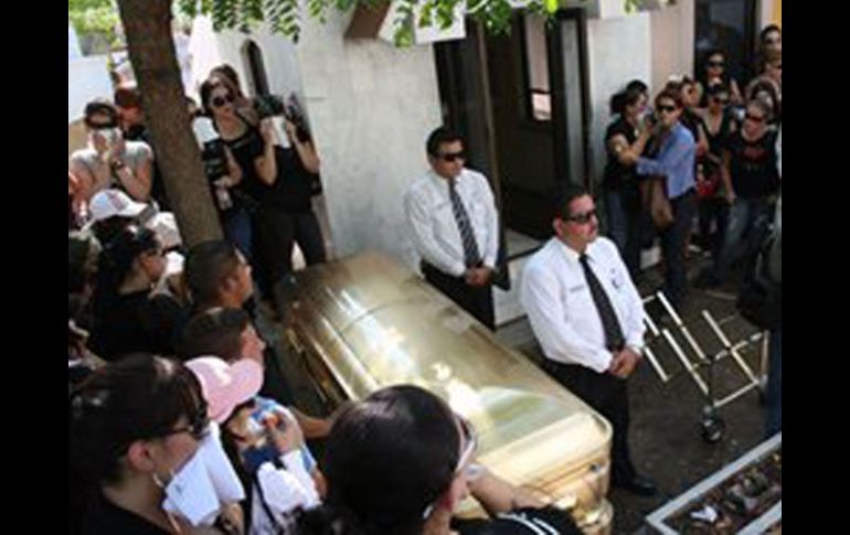 Entierran a 'Nacho' Coronel y su sobrino en Culiacán | El Informador