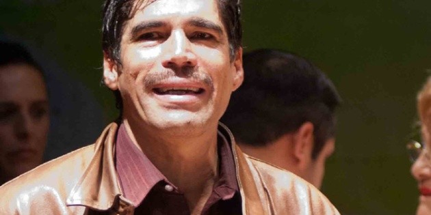 Alberto Estrella derrocha talento sobre el escenario | El Informador