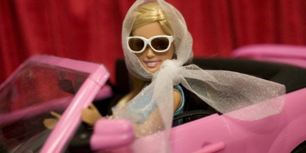 Piden una Barbie calva para alentar a niños con cáncer | El Informador