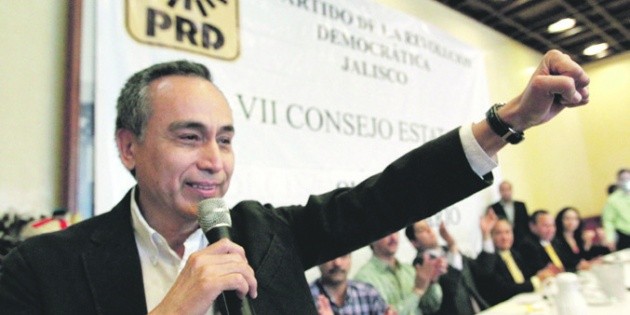 El PRD opta por el ex panista Fernando Garza para la gubernatura | El ...