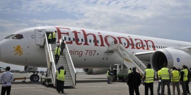 Realizan sin percances primer vuelo del Boeing 787 Dreamliner | El ...