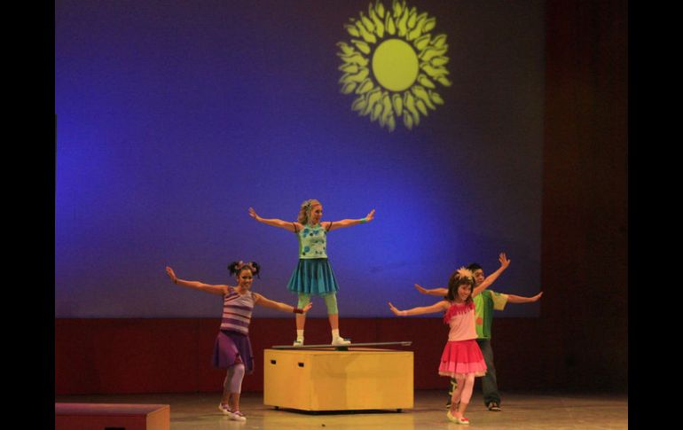 Estrenan la obra ''Mi amigo Max'' en el Teatro Orientación del CCB | El ...