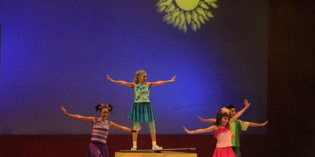 Estrenan la obra ''Mi amigo Max'' en el Teatro Orientación del CCB | El ...