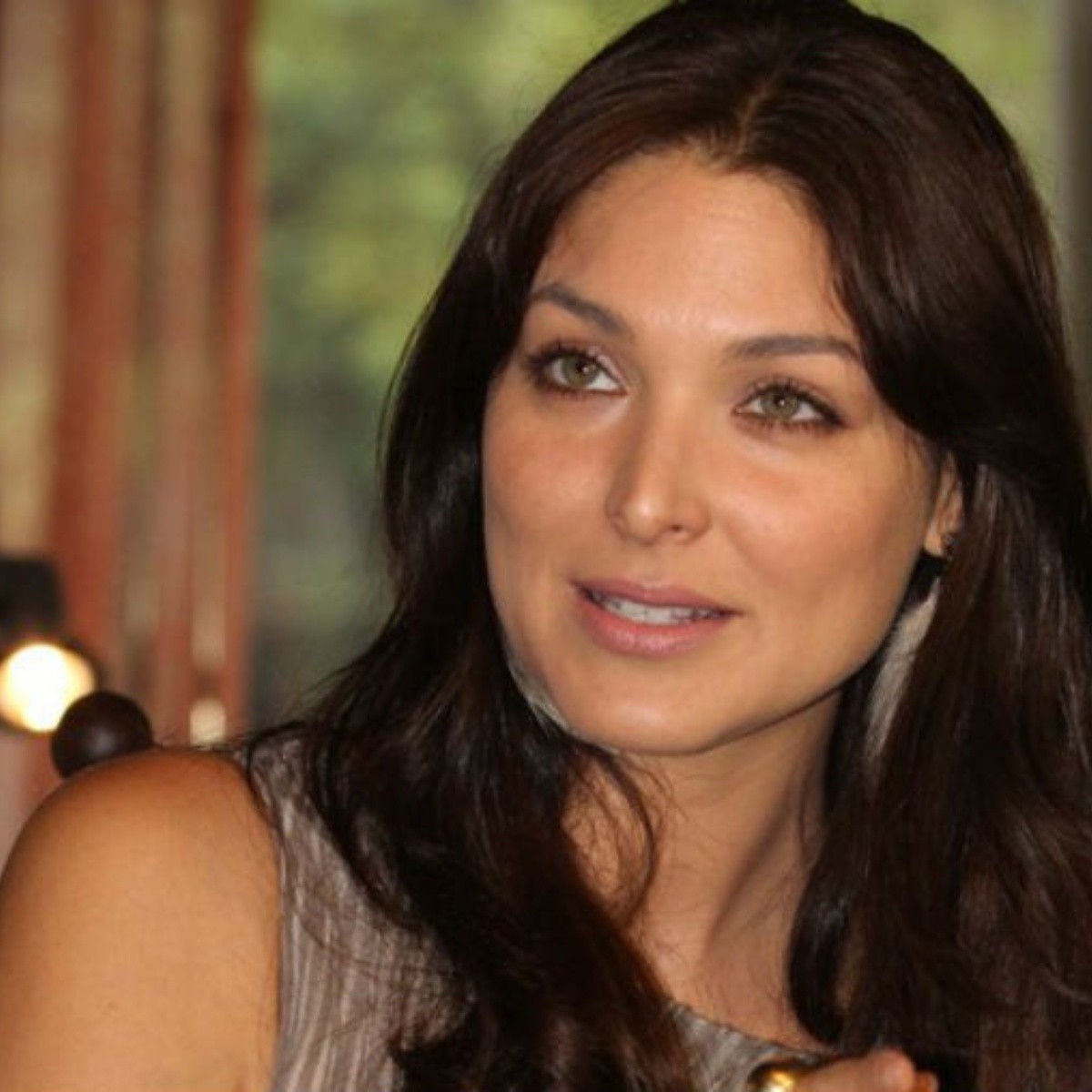 Blanca Soto Y Fernando Colunga Besos