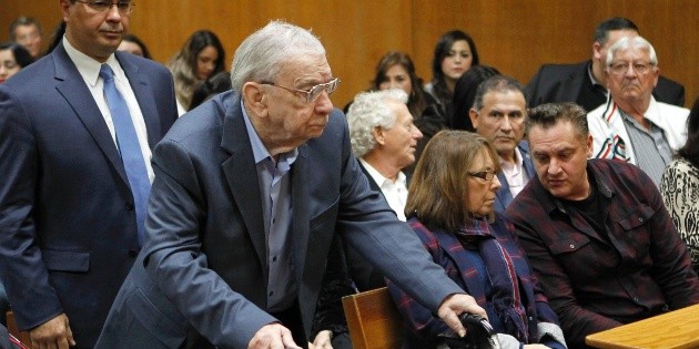 Sacerdote recibe condena 57 años después de cometer crimen | El Informador