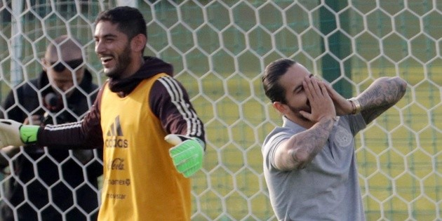 Maluma visita a la Selección Mexicana en su primer entrenamiento | El ...