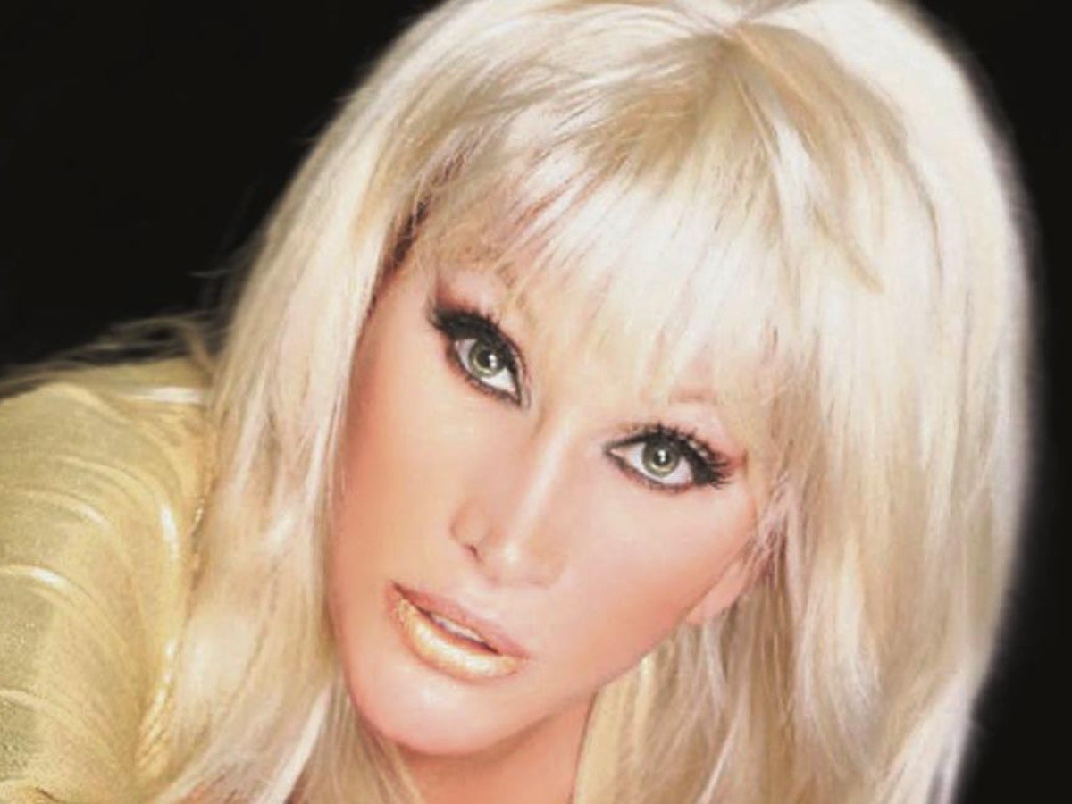 Laura Leon's Instagram, Twitter & Facebook on IDCrawl