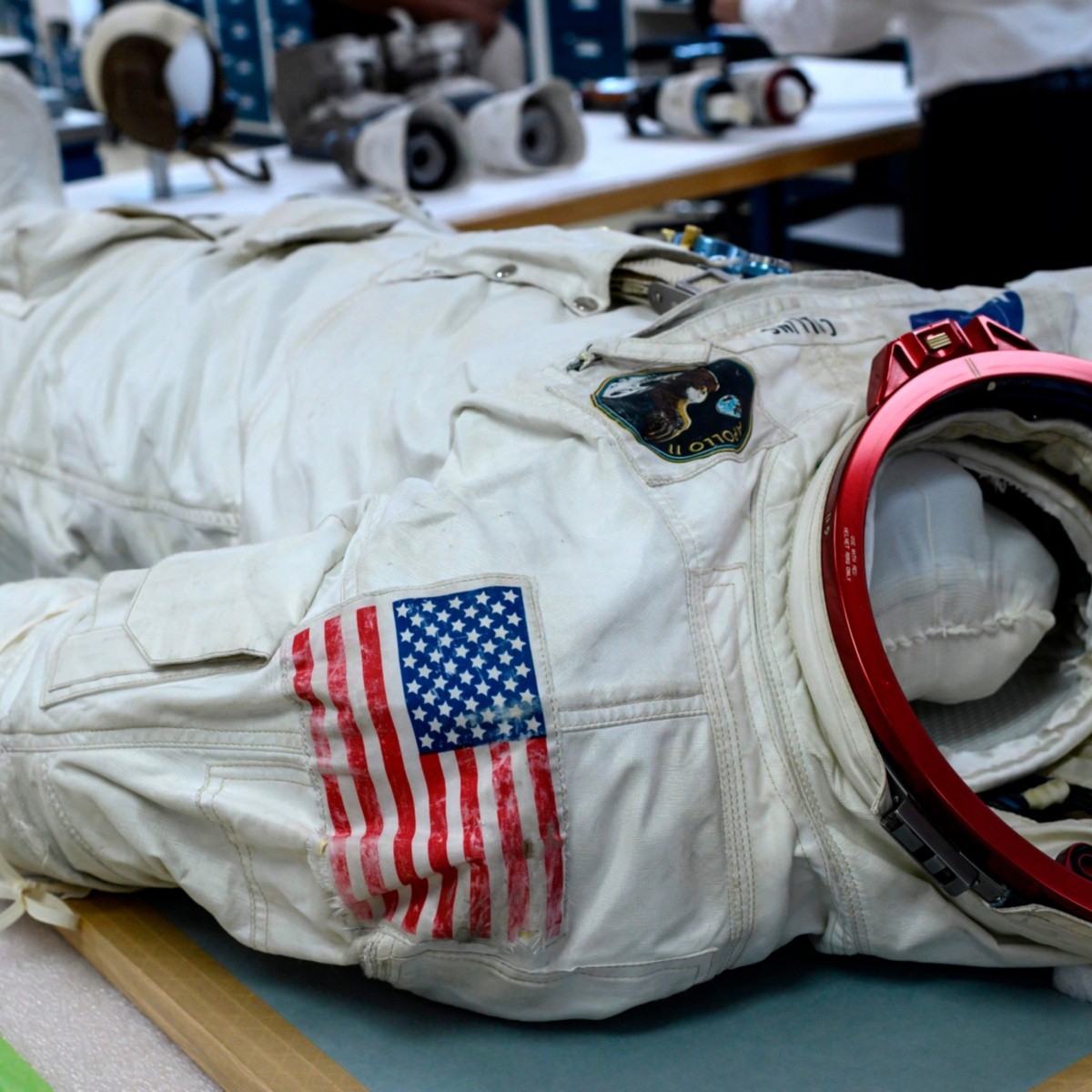 Reiniciar El Traje Trae De Vuelta El Traje Espacial De Neil Armstrong