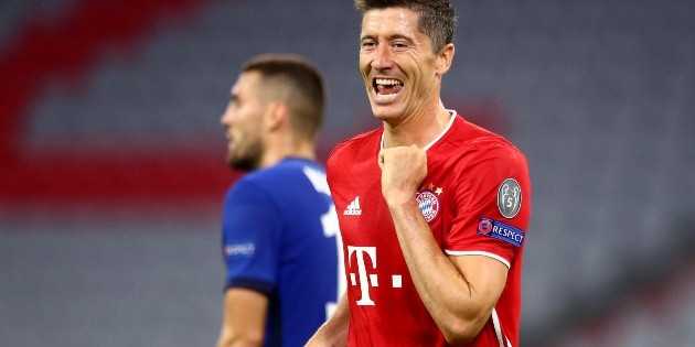 Bayern no deja dudas y avanza a cuartos con doblete de Lewandowski | El ...
