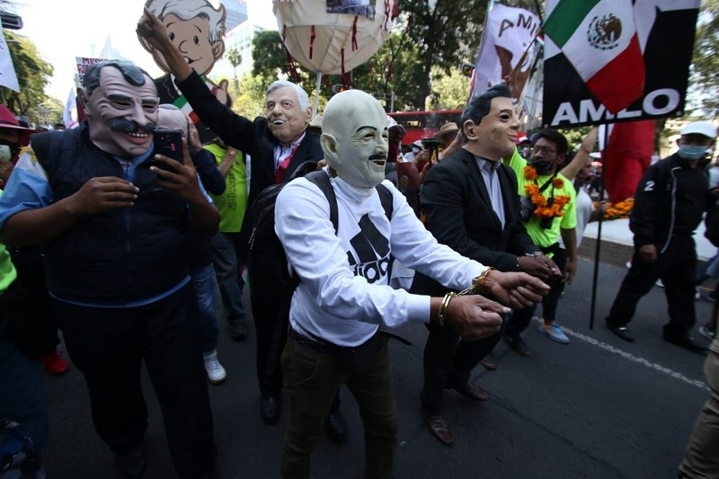 Inicia marcha pro AMLO; buscan hacer frente a Frena | El Informador