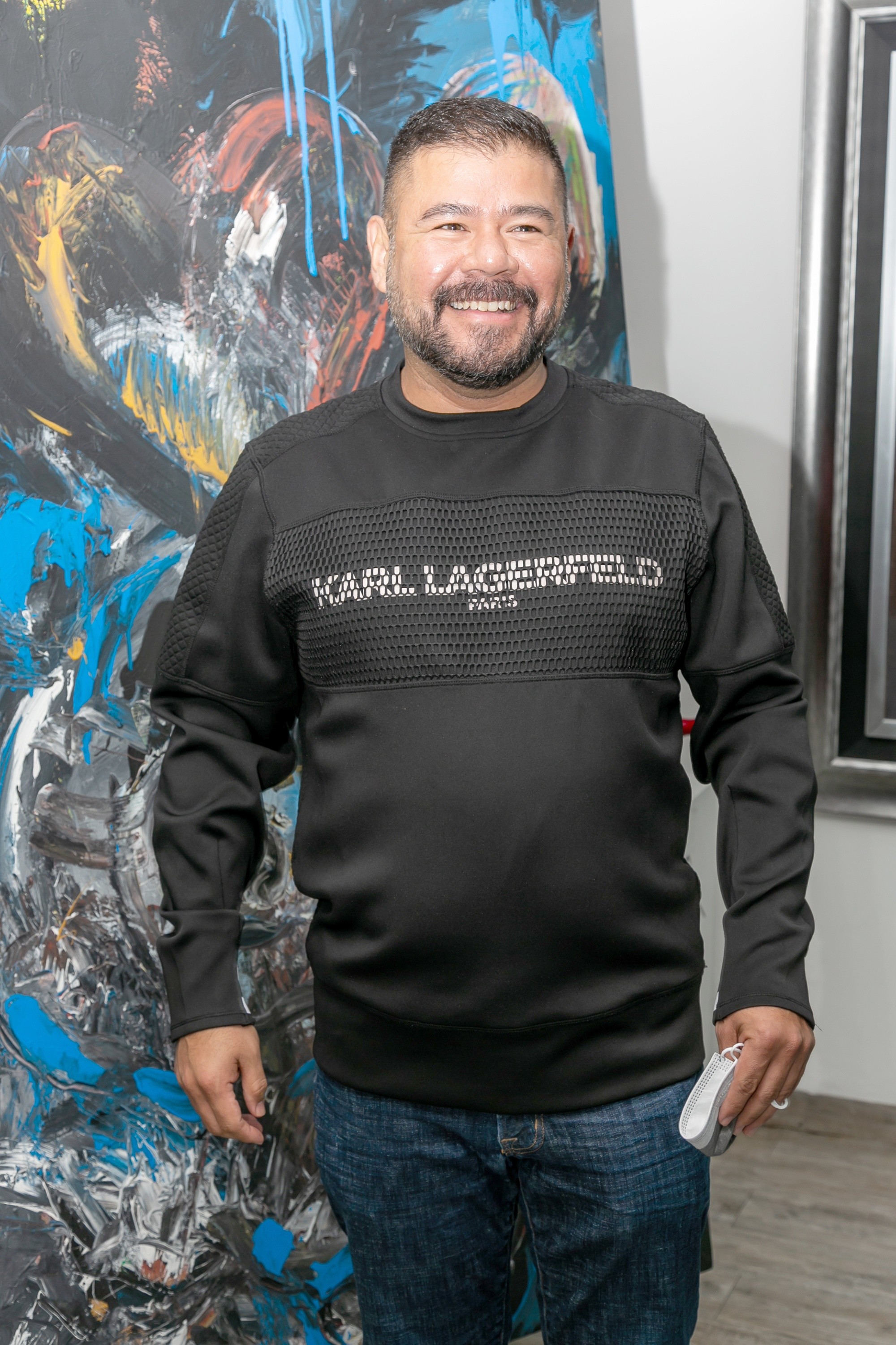 Sociales: Emilio Chalita presenta su exposición "Minimalismo Expresivo ...