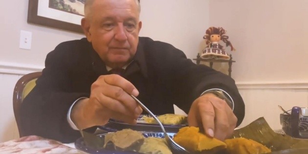 Día de la Candelaria: AMLO celebra comiendo tamales tabasqueños | El ...