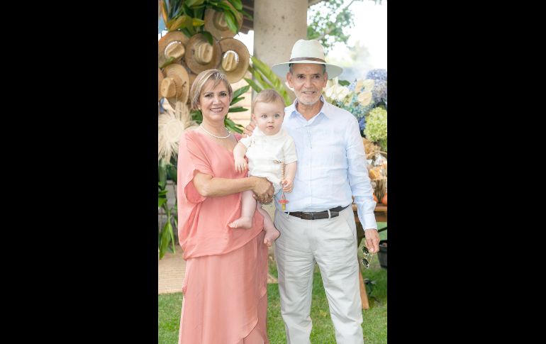 Sociales: Bautizan a Pablo Montilla | El Informador