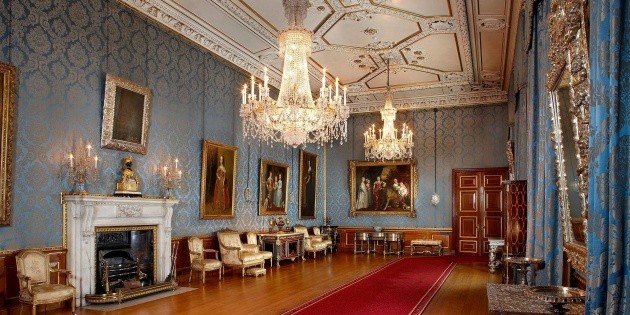 Reina Isabel II: La Royal Collection de la Corona Británica: singular ...