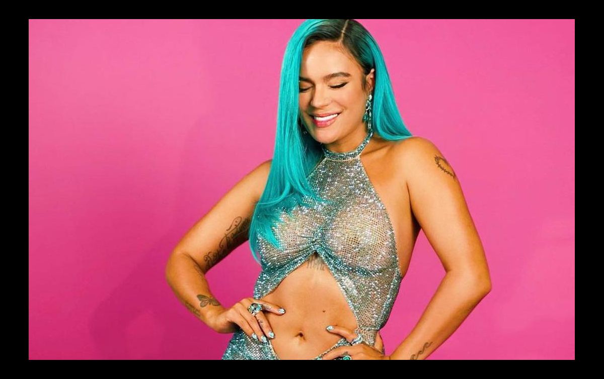 Karol G celebra su cumpleaños encendiendo las redes con diminuto bikini | El Informador