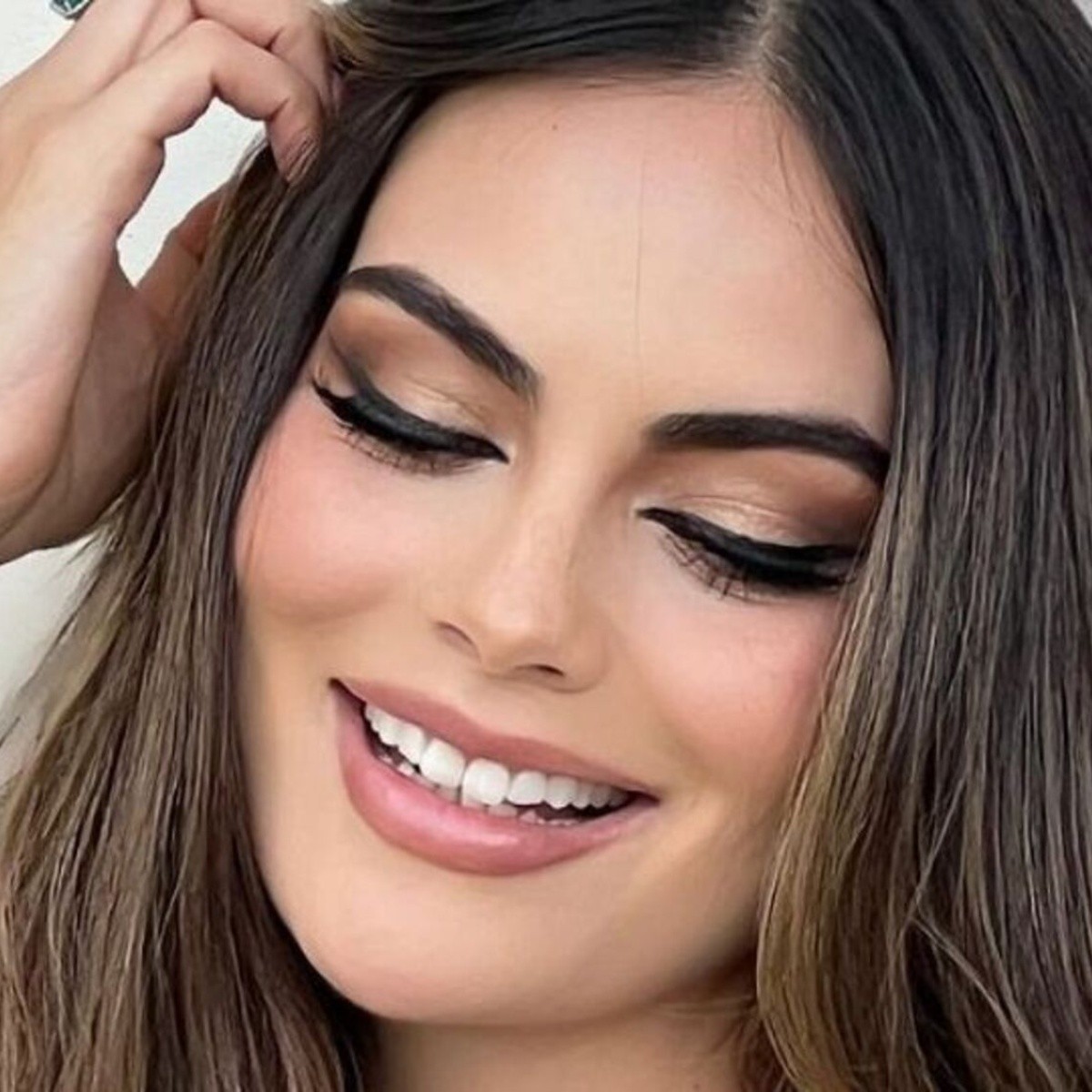 Ximena Navarrete Makeup