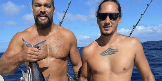 Jason Momoa: el actor decidió ir de pesca con poca ropa | El Informador