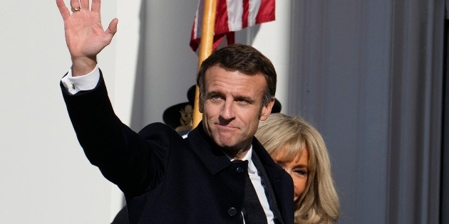 Macron critica a Musk por mitigar la moderación de contenidos en ...