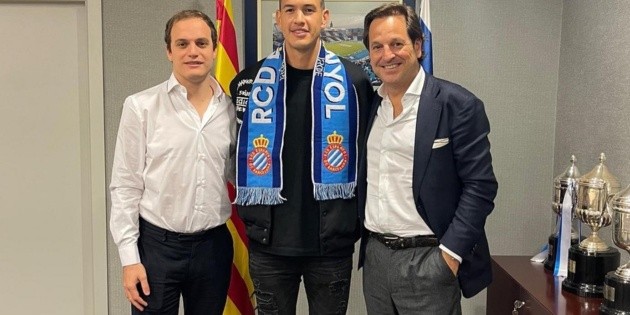 César Montes: Espanyol de Barcelona presentó al Cachorro como su nuevo ...