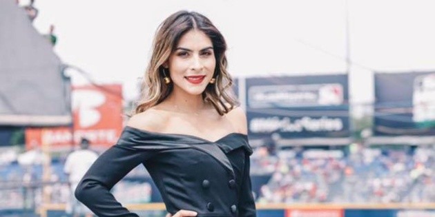 María León cambia letra del Himno Nacional y la tunden en redes (VIDEO ...