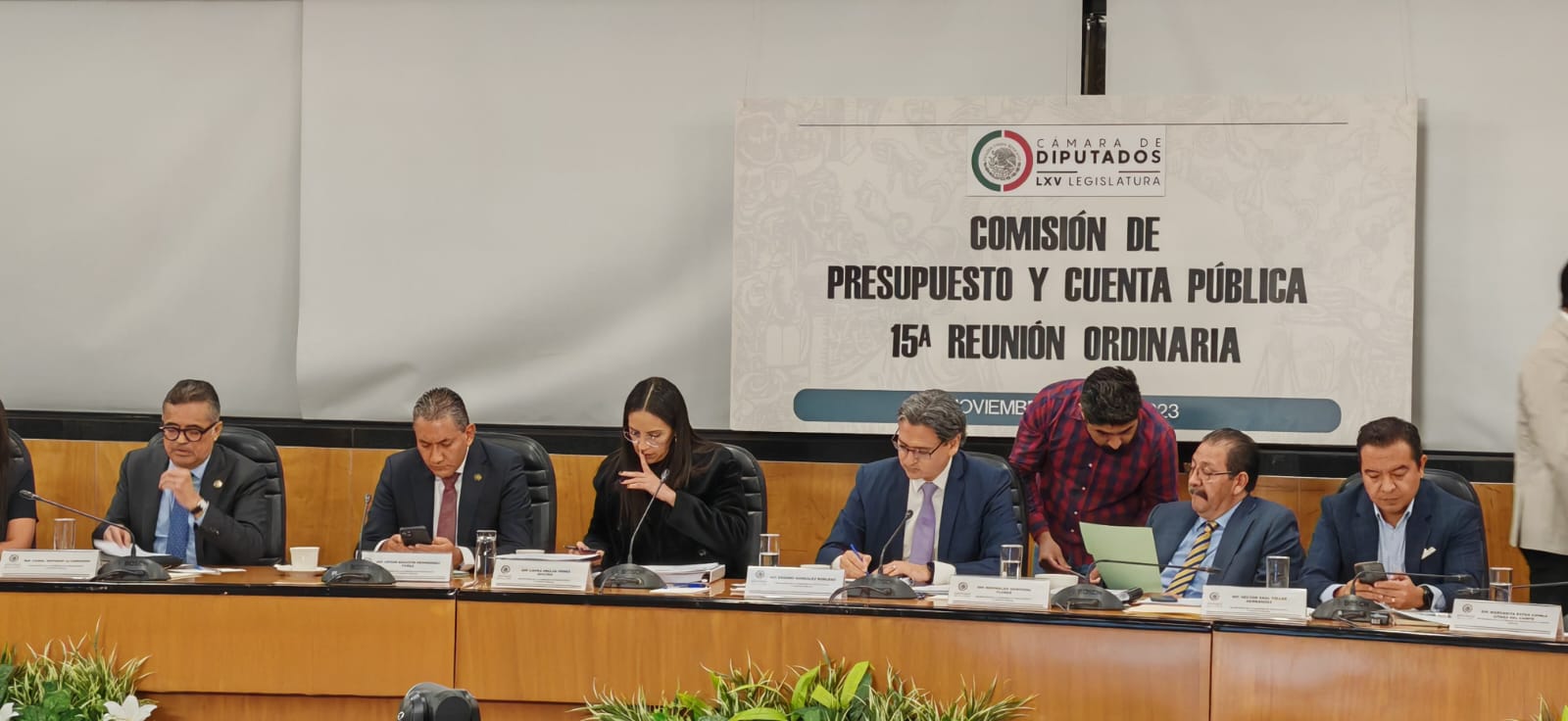 Cámara de Diputados aprueba en lo general el presupuesto de Egresos de la Federación 2024 | El ...