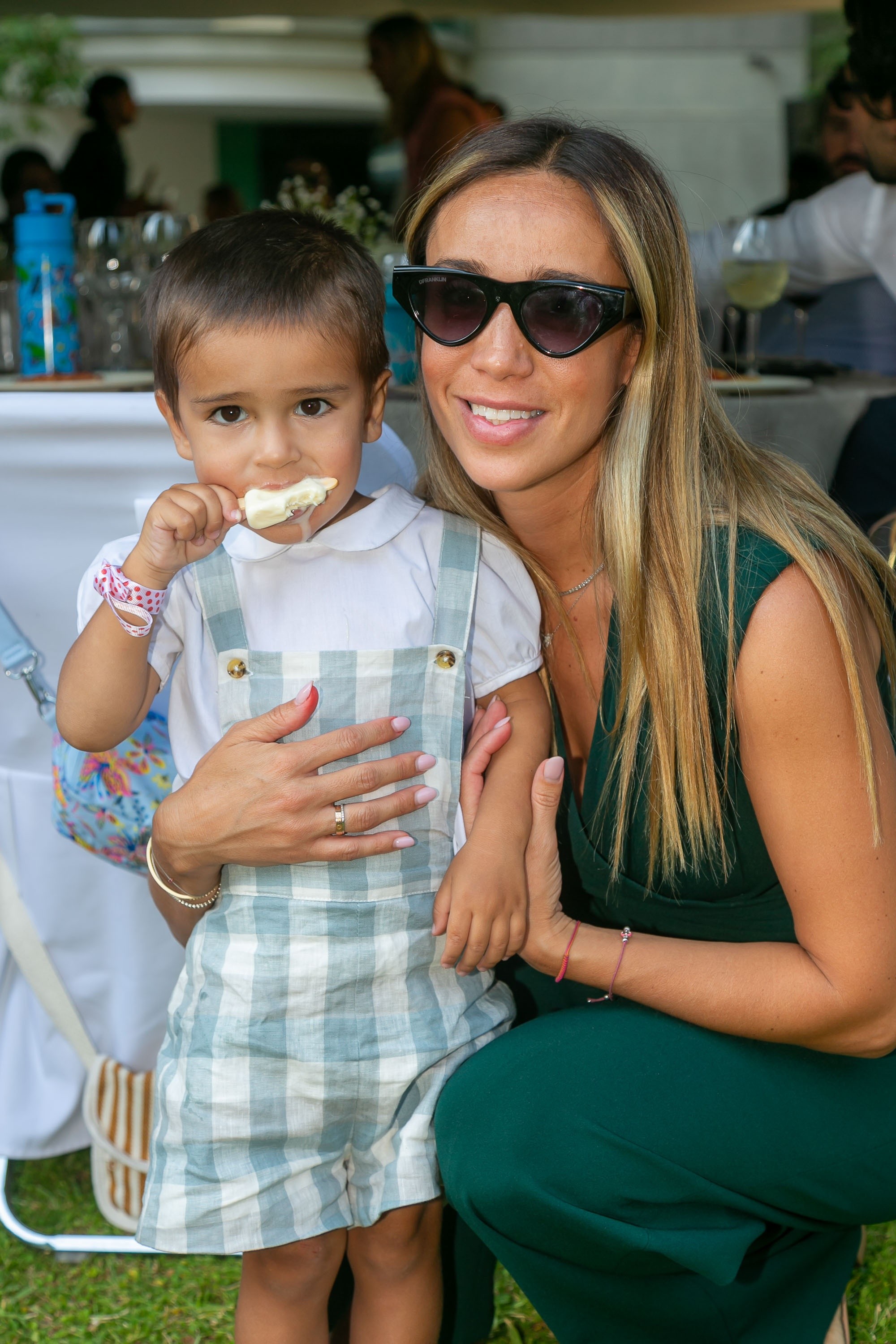 Sociales: Lucca Moreno recibe el primer Sacramento en familia | El ...