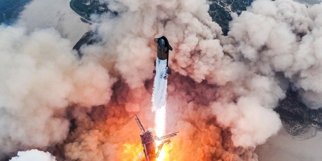 SpaceX: Despega el Starship desde Texas; propulsor logra regresar al ...