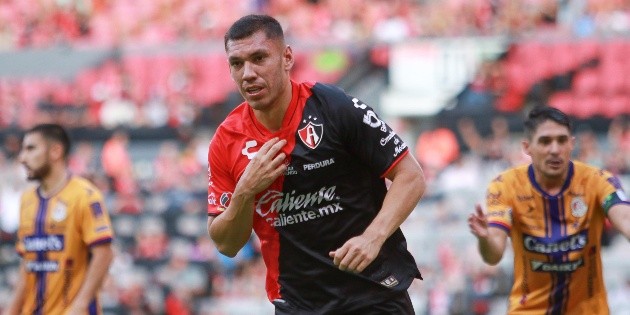 Atlas presenta su nueva playera para la temporada 2024-2025 | El Informador