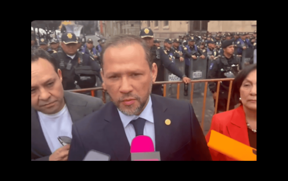 ¿Quién es Daniel Barreda, senador que anunció su voto en contra de la ...