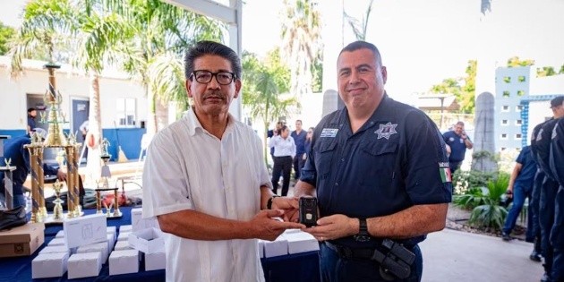Sinaloa: Guasave Police are equipped with body cameras and monitoring ...