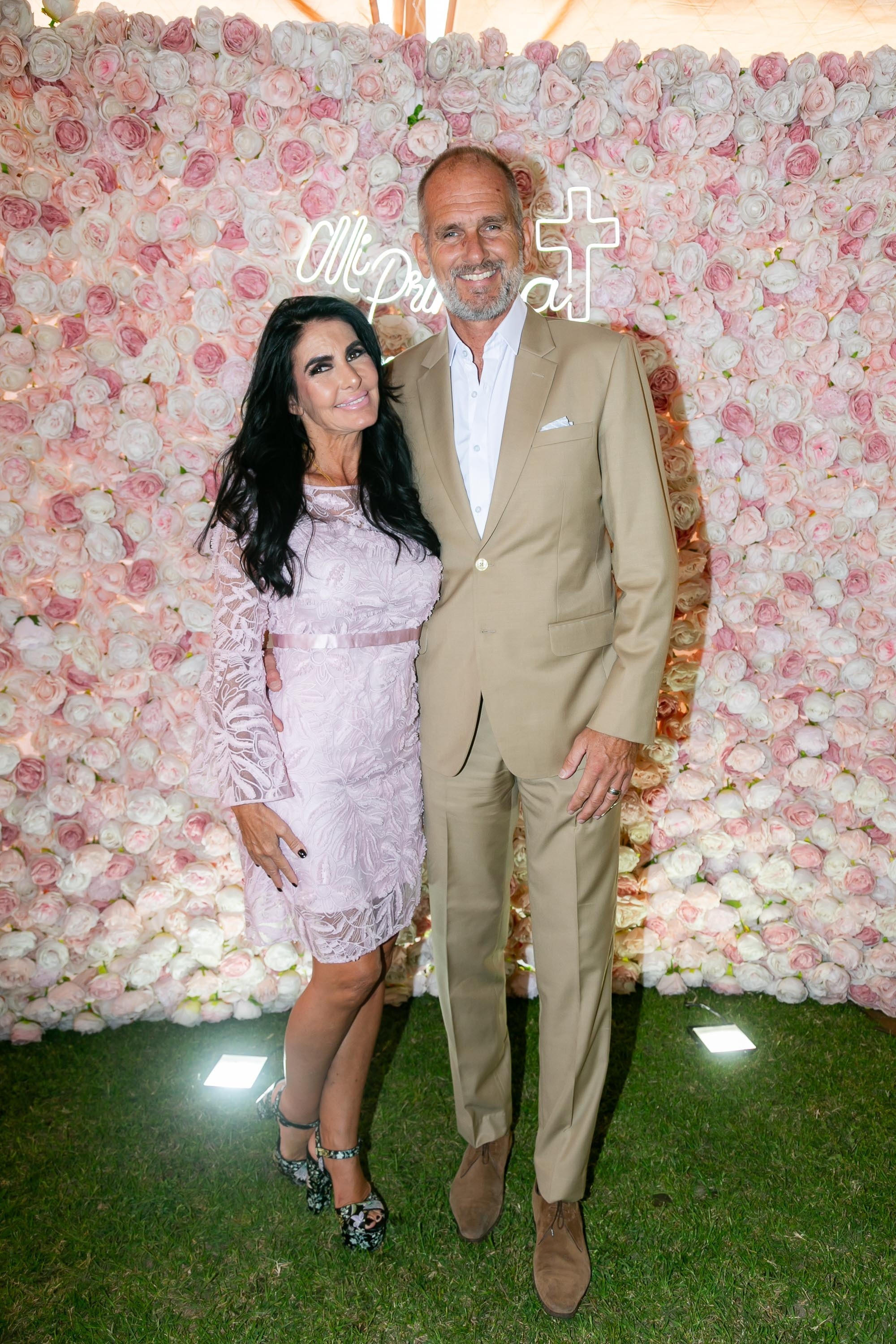 Sociales: Un día de fe y celebración, Marion Guzmán recibe su Primera ...