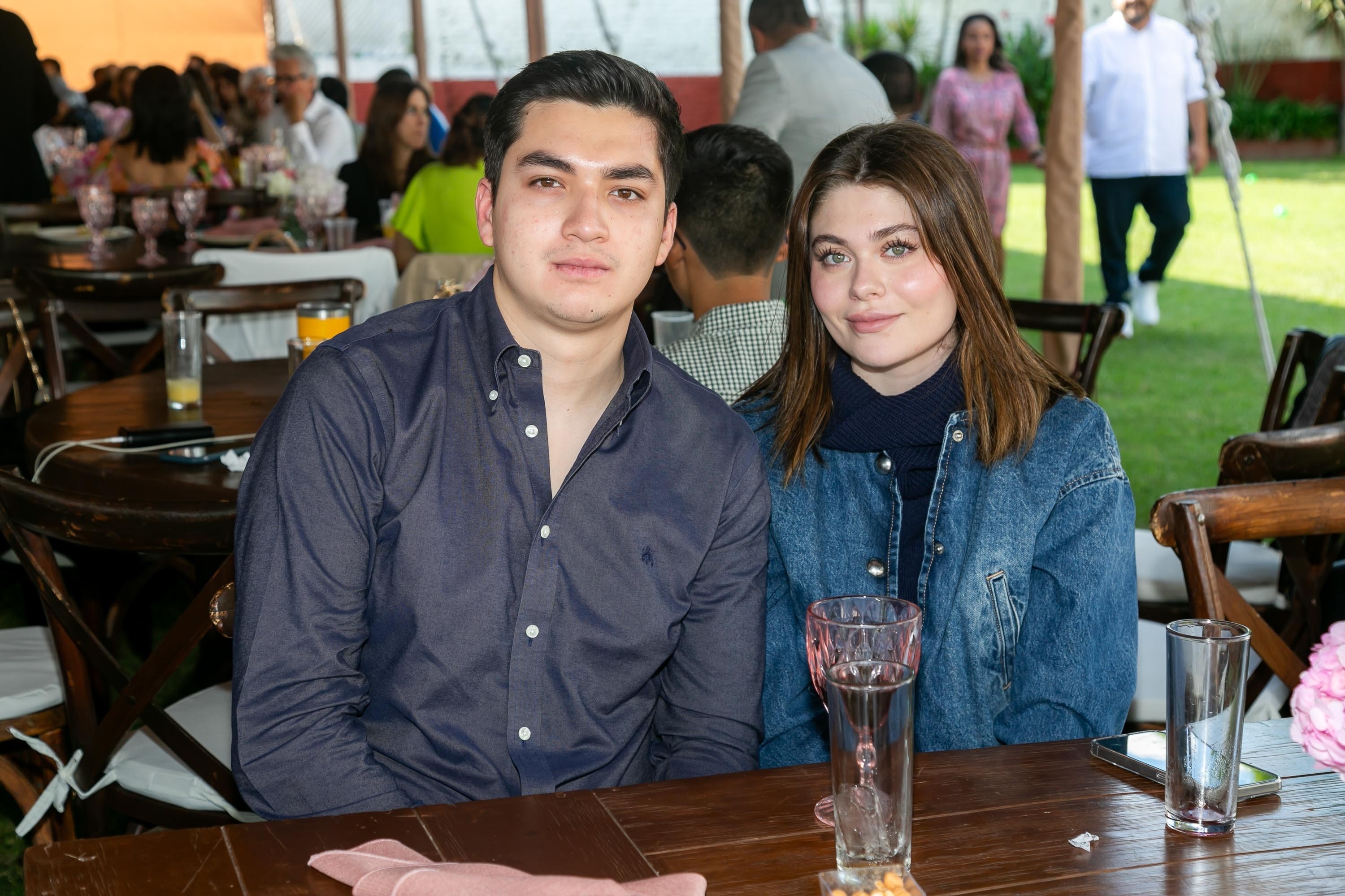 Sociales: Un día de fe y celebración, Marion Guzmán recibe su Primera ...