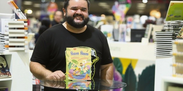 FIL 2024: Rafael Carbajal promociona “Ñam ñam, ¿Qué ondilla con la ...