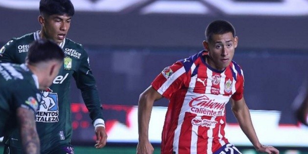 Chivas: Santiago Sandoval se une a la lista de jugadores que debutaron ...