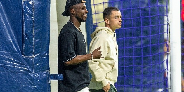Mundial 2026: Álvaro Fidalgo y Julián Quiñones se reportan con la ...