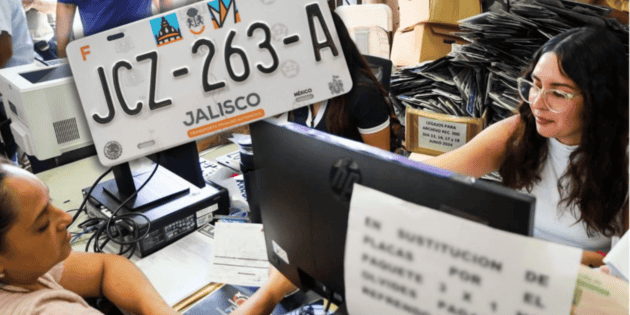 Se acabó el cambio gratuito: Este es el costo de las placas vehiculares ...