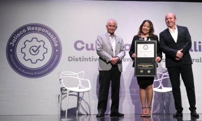Economía de Jalisco: Entregan 51 distintivos Jalisco Responsable a empresas con buenas prácticas ...